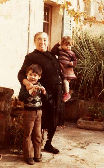 Veure la padrina. | Benvinguts nois i noies