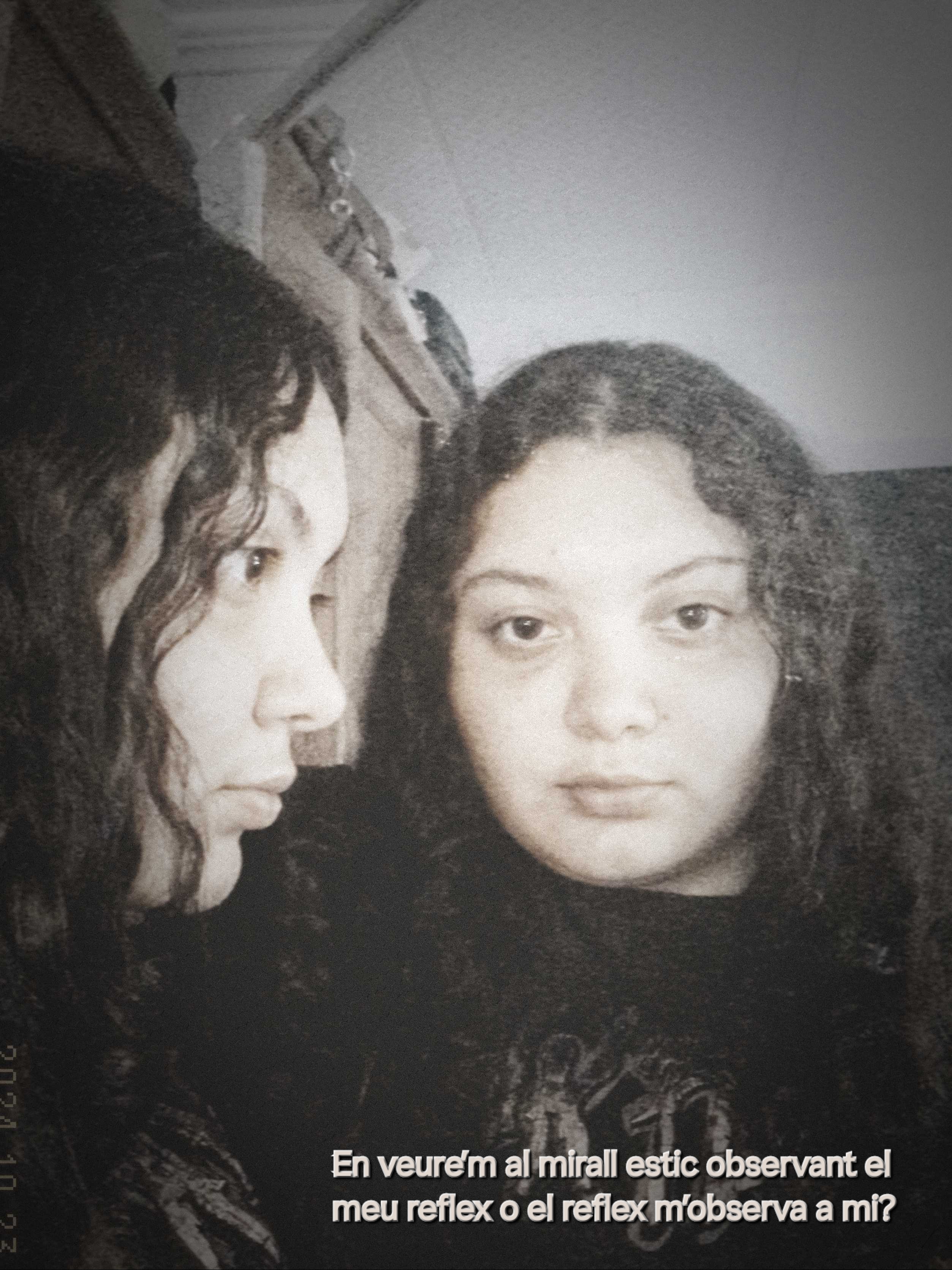 17. En veure’m al mirall estic observant el meu reflex o el meu reflex m’observa a mi? – Mostra ...