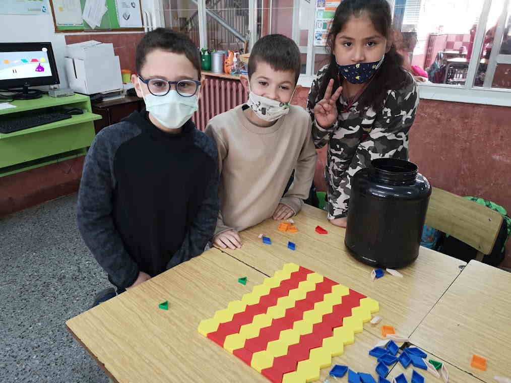 Aventures Innovamat: Mosaics | La classe del gat Mario