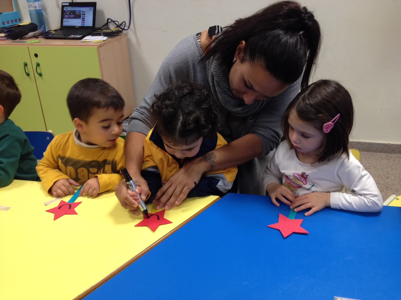 P3. L’artista convidada ens porta “l’Estrellita dónde estás” | Escola ...